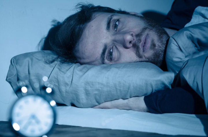Do you underestimate poor sleep? It's a risk factor similar to high ...
